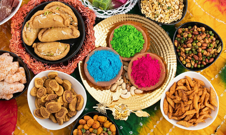 Best Holi Namkeen Snacks to Serve Guests | Maa Ka Dulaar
